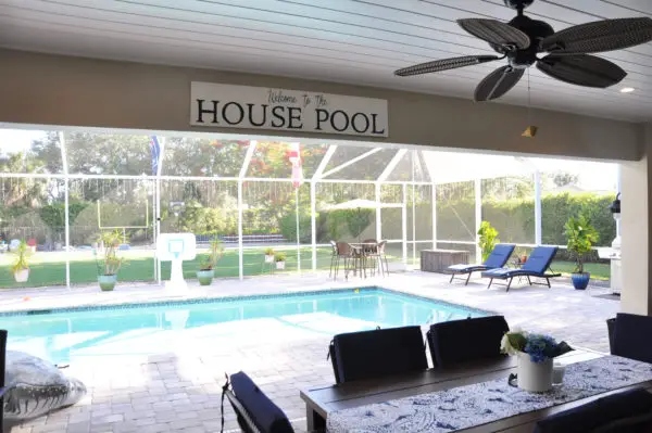 DIY Personalized Pool Sign - the House house